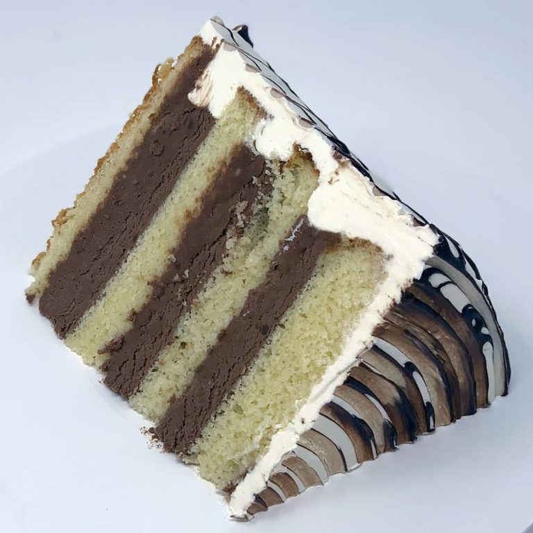 Yellow Cakes – Lido Bakery